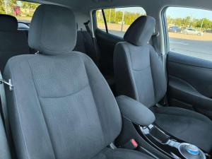 Balts Nissan Leaf 2016 Šauļi, ar dzinēja tilpumu 0.00 L un nobraukumu 60 tūkst. km par 5900 €, foto 26 vietnē AUTOMOTO.COM.LV