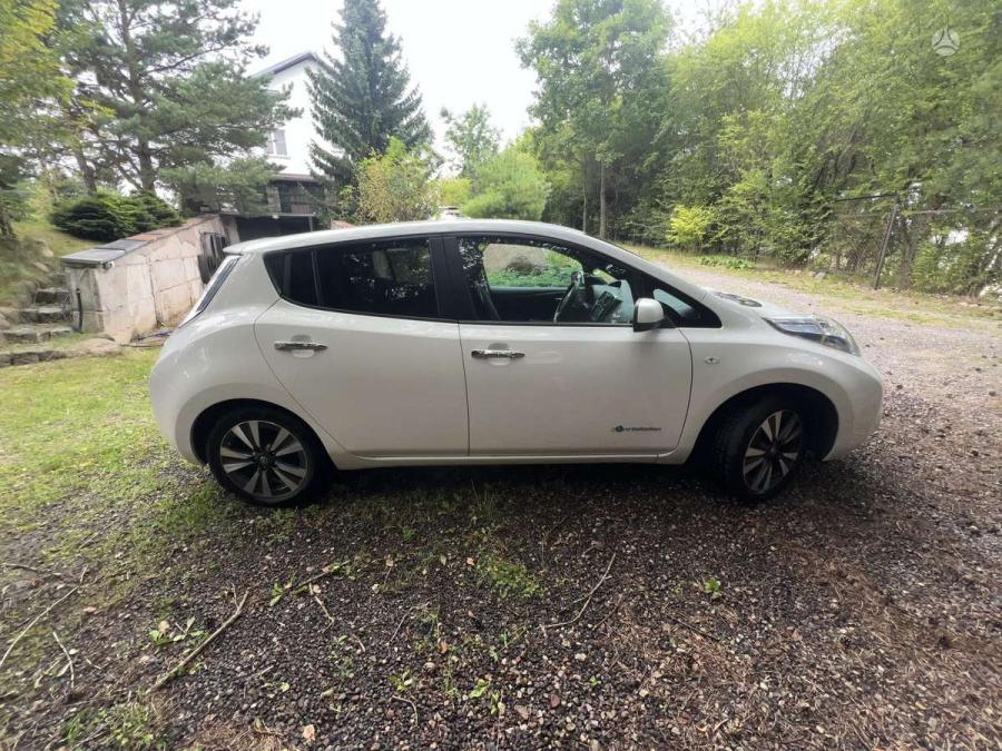 Balts Nissan Leaf 2016 Viļņa, ar dzinēja tilpumu 0.00 L un nobraukumu 97 tūkst. km par 4999 €, foto 9 vietnē AUTOMOTO.COM.LV