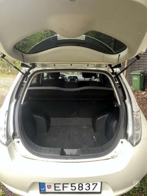Balts Nissan Leaf 2016 Viļņa, ar dzinēja tilpumu 0.00 L un nobraukumu 97 tūkst. km par 4999 €, foto 12 vietnē AUTOMOTO.COM.LV