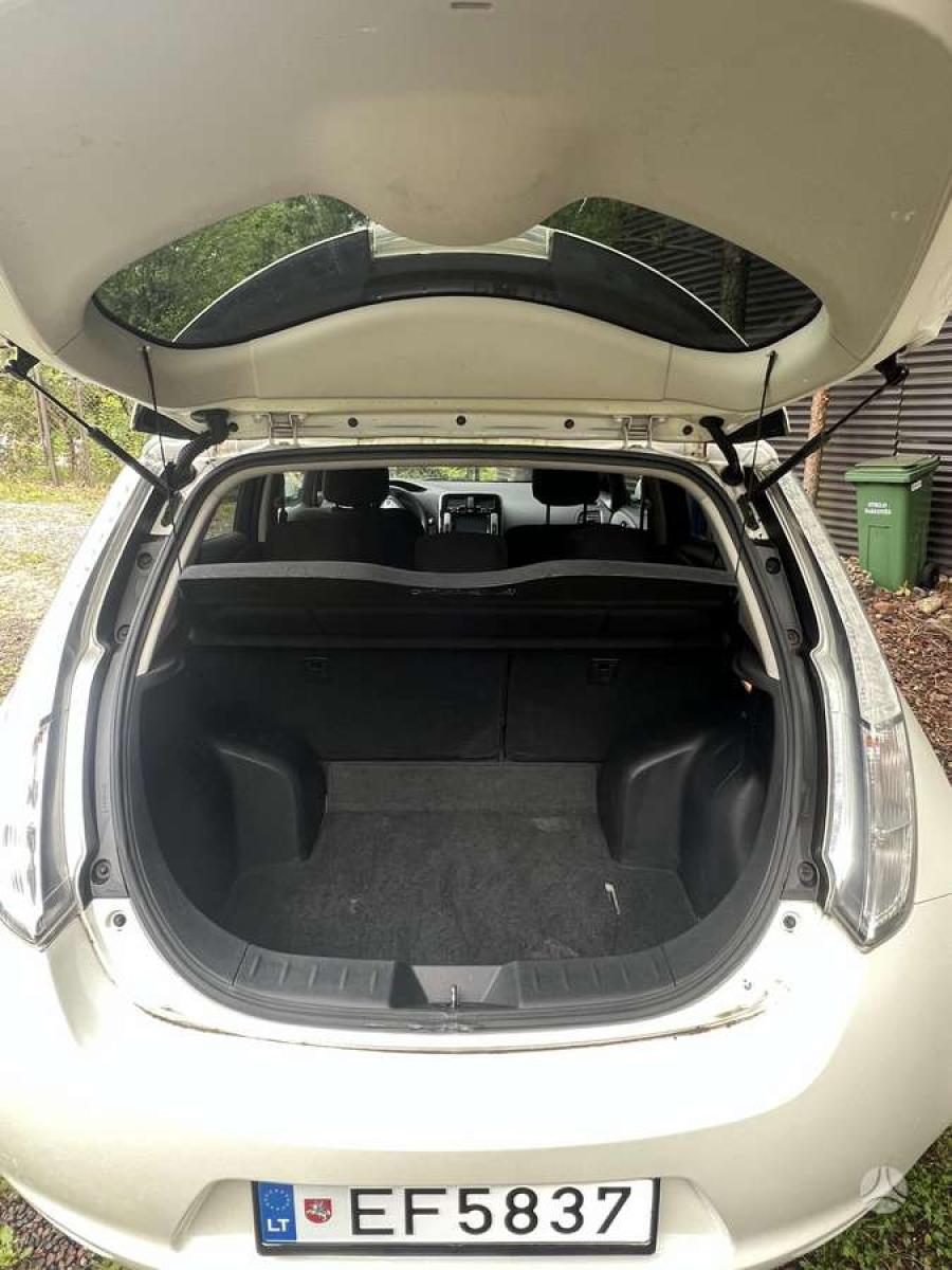 Balts Nissan Leaf 2016 Viļņa, ar dzinēja tilpumu 0.00 L un nobraukumu 97 tūkst. km par 4999 €, foto 12 vietnē AUTOMOTO.COM.LV