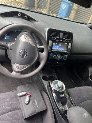 Balts Nissan Leaf 2016 Viļņa, ar dzinēja tilpumu 0.00 L un nobraukumu 97 tūkst. km par 4999 €, foto 16 vietnē AUTOMOTO.COM.LV