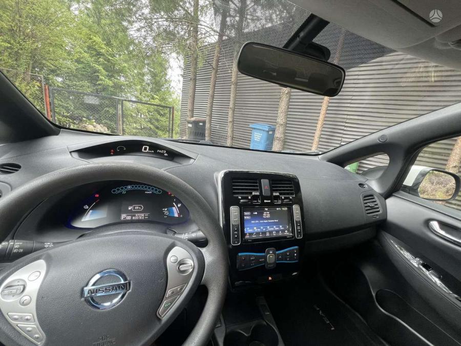 Balts Nissan Leaf 2016 Viļņa, ar dzinēja tilpumu 0.00 L un nobraukumu 97 tūkst. km par 4999 €, foto 21 vietnē AUTOMOTO.COM.LV