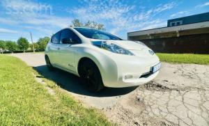 White Nissan Leaf 2017 in Riga, with an engine capacity of 0.00 L and mileage of 121 thousand km for 5000 €, photo 7 on AUTOMOTO.COM.LV