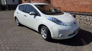 White Nissan Leaf 2017 in Vilnius, with an engine capacity of 0.00 L and mileage of 113 thousand km for 4900 €, photo  on AUTOMOTO.COM.LV