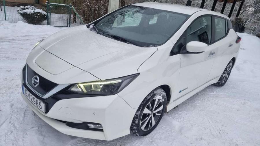 White Nissan Leaf 2018 in Kaunas, with an engine capacity of 0.00 L and mileage of 154 thousand km for 11500 €, photo 1 on AUTOMOTO.COM.LV