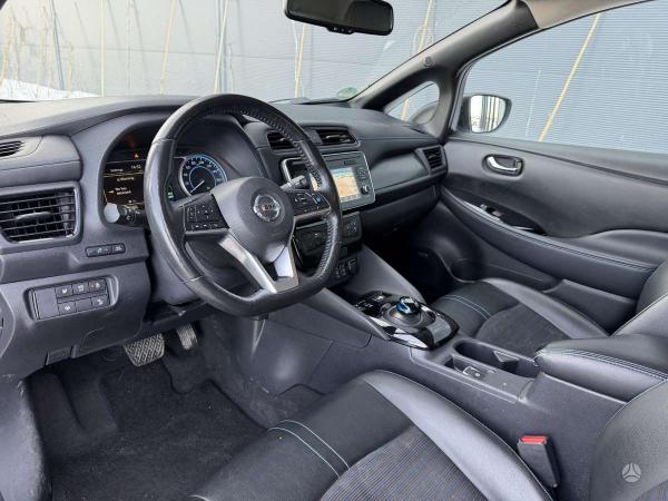 Balts Nissan Leaf 2018 Viļņa, ar dzinēja tilpumu 0.00 L un nobraukumu 134 tūkst. km par 8999 €, foto 4 vietnē AUTOMOTO.COM.LV
