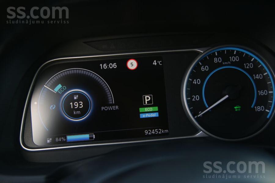 Balts Nissan Leaf 2018 Rīga, ar dzinēja tilpumu 0.00 L un nobraukumu 0 tūkst. km par 10990 €, foto 25 vietnē AUTOMOTO.COM.LV