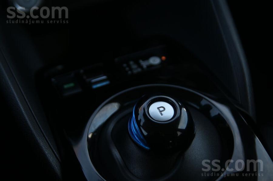 Balts Nissan Leaf 2018 Rīga, ar dzinēja tilpumu 0.00 L un nobraukumu 0 tūkst. km par 10990 €, foto 28 vietnē AUTOMOTO.COM.LV