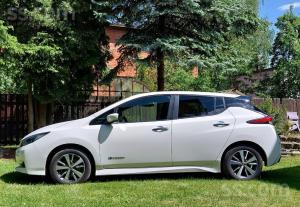White Nissan Leaf 2018 in Riga, with an engine capacity of 0.00 L and mileage of 154 thousand km for 9930 €, photo 3 on AUTOMOTO.COM.LV
