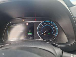 White Nissan Leaf 2018 in Taurage, with an engine capacity of 0.00 L and mileage of 28 thousand km for 10500 €, photo 17 on AUTOMOTO.COM.LV