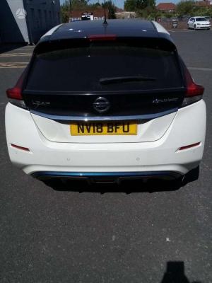 White Nissan Leaf 2018 in Siauliai, with an engine capacity of 0.00 L and mileage of 94 thousand km for 4999 €, photo 6 on AUTOMOTO.COM.LV