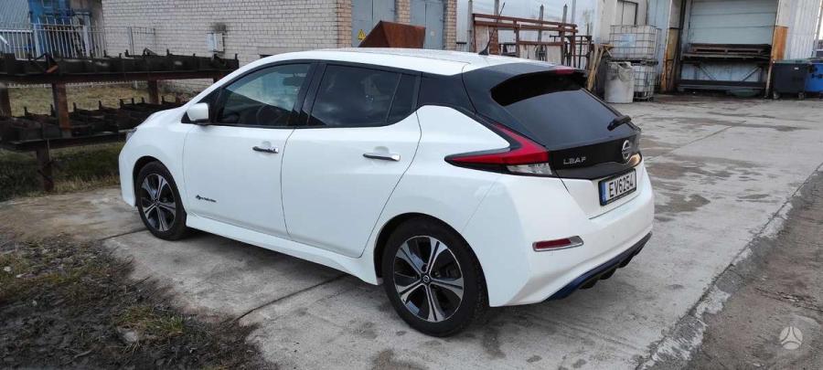 Balts Nissan Leaf 2018 Šauļi, ar dzinēja tilpumu 0.00 L un nobraukumu 63 tūkst. km par 10000 €, foto 1 vietnē AUTOMOTO.COM.LV