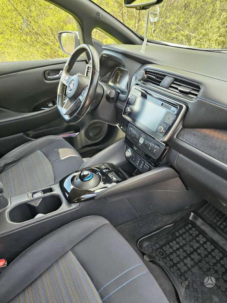 Balts Nissan Leaf 2018 Šauļi, ar dzinēja tilpumu 0.00 L un nobraukumu 63 tūkst. km par 10000 €, foto 11 vietnē AUTOMOTO.COM.LV
