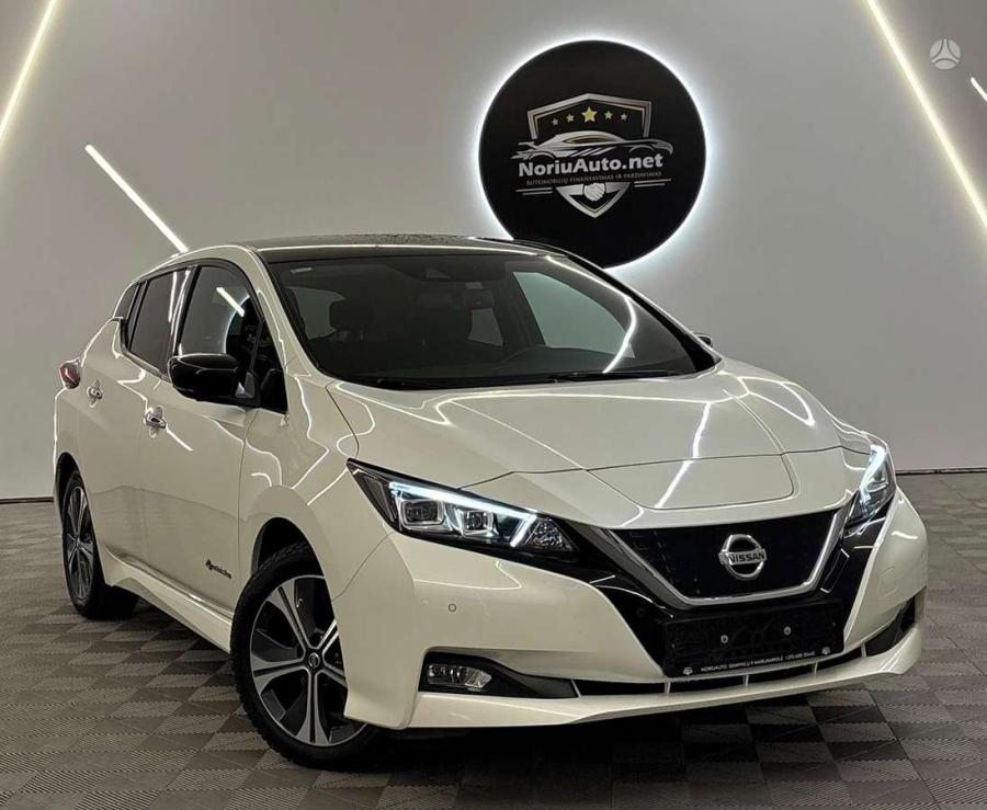 White Nissan Leaf 2018 in Marijampole, with an engine capacity of 0.00 L and mileage of 75 thousand km for 10999 €, photo 1 on AUTOMOTO.COM.LV