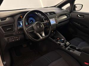 White Nissan Leaf 2018 in Marijampole, with an engine capacity of 0.00 L and mileage of 75 thousand km for 10999 €, photo 3 on AUTOMOTO.COM.LV