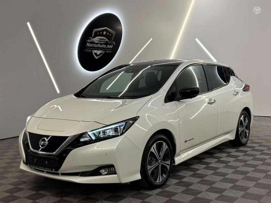 White Nissan Leaf 2018 in Marijampole, with an engine capacity of 0.00 L and mileage of 75 thousand km for 10999 €, photo 13 on AUTOMOTO.COM.LV