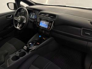 White Nissan Leaf 2018 in Marijampole, with an engine capacity of 0.00 L and mileage of 75 thousand km for 10999 €, photo 17 on AUTOMOTO.COM.LV