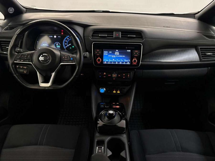 White Nissan Leaf 2018 in Marijampole, with an engine capacity of 0.00 L and mileage of 75 thousand km for 10999 €, photo 19 on AUTOMOTO.COM.LV