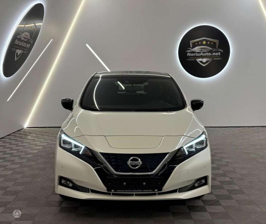 White Nissan Leaf 2018 in Marijampole, with an engine capacity of 0.00 L and mileage of 75 thousand km for 10999 €, photo 23 on AUTOMOTO.COM.LV