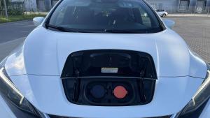 White Nissan Leaf 2018 in Vilnius, with an engine capacity of 0.00 L and mileage of 97 thousand km for 10500 €, photo 3 on AUTOMOTO.COM.LV