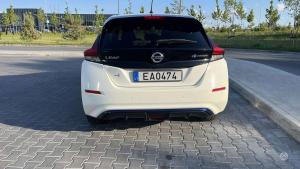 White Nissan Leaf 2018 in Vilnius, with an engine capacity of 0.00 L and mileage of 97 thousand km for 10500 €, photo 6 on AUTOMOTO.COM.LV