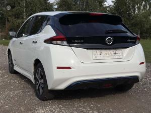 White Nissan Leaf 2018 in Ukmerge, with an engine capacity of 0.00 L and mileage of 140 thousand km for 6300 €, photo 9 on AUTOMOTO.COM.LV
