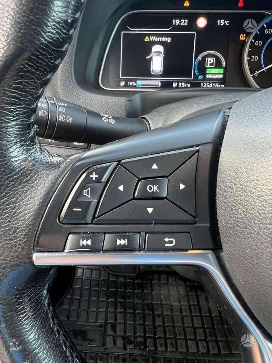 Balts Nissan Leaf 2018 Viļņa, ar dzinēja tilpumu 0.00 L un nobraukumu 112 tūkst. km par 8999 €, foto 25 vietnē AUTOMOTO.COM.LV
