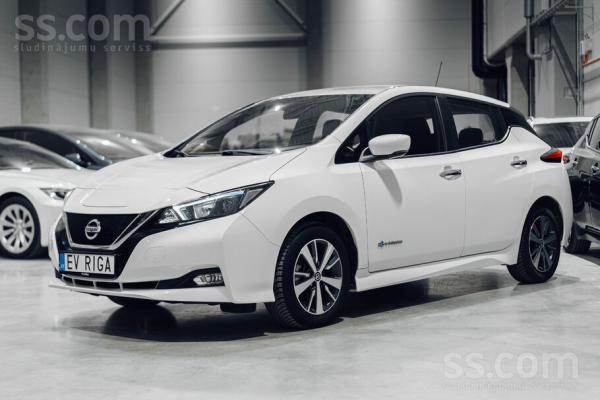 Balts Nissan Leaf 2019 Rīga, ar dzinēja tilpumu 0.00 L un nobraukumu 21 tūkst. km par 13790 €, foto 2 vietnē AUTOMOTO.COM.LV