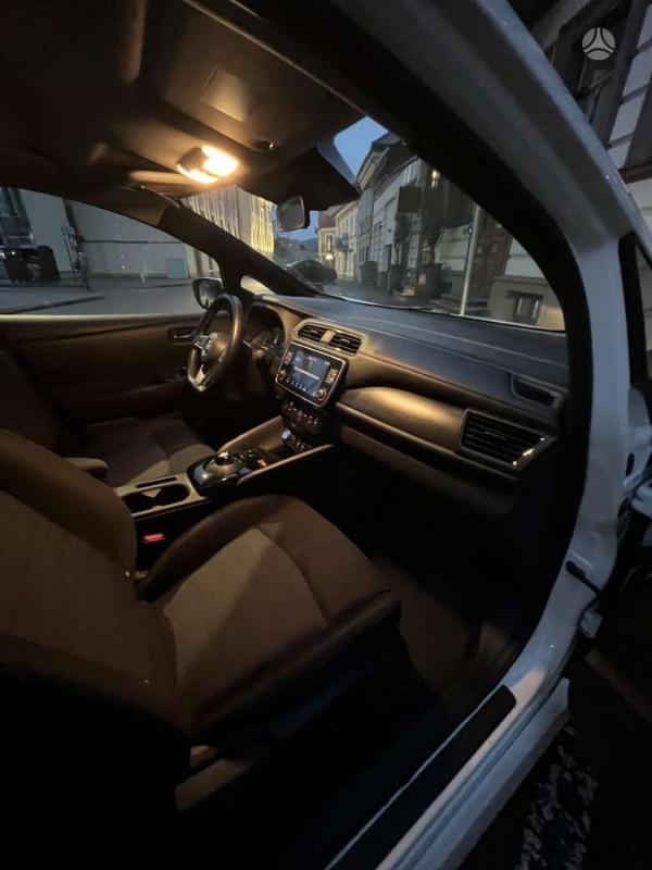 Balts Nissan Leaf 2019 Viļņa, ar dzinēja tilpumu 0.00 L un nobraukumu 75 tūkst. km par 10555 €, foto 11 vietnē AUTOMOTO.COM.LV