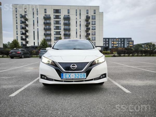 Balts Nissan Leaf 2019 Rīga, ar dzinēja tilpumu 0.00 L un nobraukumu 69 tūkst. km par 11999 €, foto 1 vietnē AUTOMOTO.COM.LV