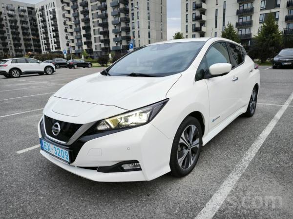 Balts Nissan Leaf 2019 Rīga, ar dzinēja tilpumu 0.00 L un nobraukumu 69 tūkst. km par 11999 €, foto 2 vietnē AUTOMOTO.COM.LV