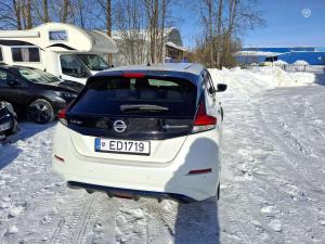 White Nissan Leaf 2019 in Plunge, with an engine capacity of 0.00 L and mileage of 131 thousand km for 9200 €, photo 4 on AUTOMOTO.COM.LV