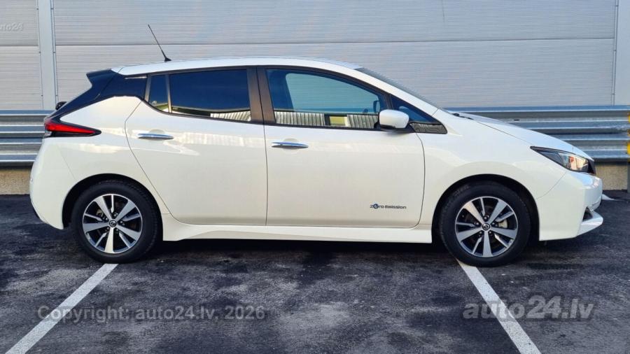 Balts Nissan Leaf 2019 Tallina, ar dzinēja tilpumu 0.00 L un nobraukumu 17 tūkst. km par 12890 €, foto 5 vietnē AUTOMOTO.COM.LV