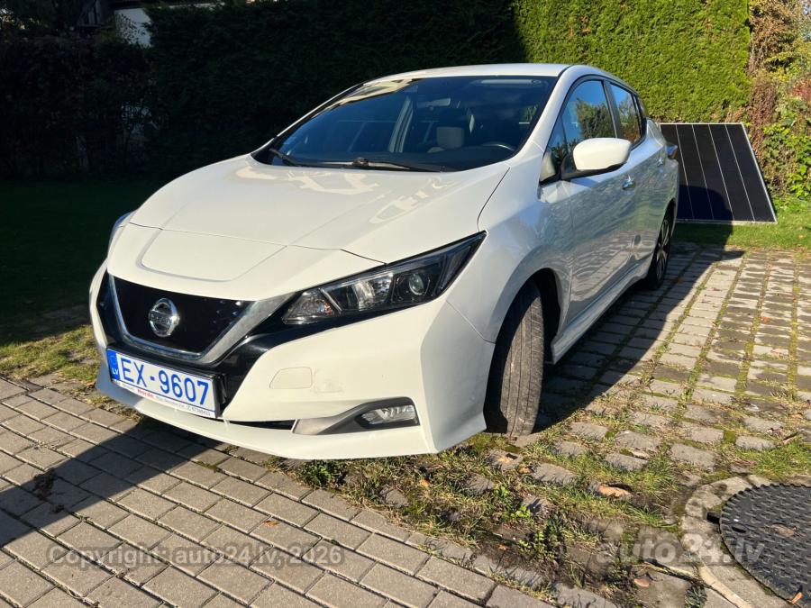 Balts Nissan Leaf 2019 Rīga, ar dzinēja tilpumu 0.00 L un nobraukumu 121 tūkst. km par 9900 €, foto 1 vietnē AUTOMOTO.COM.LV