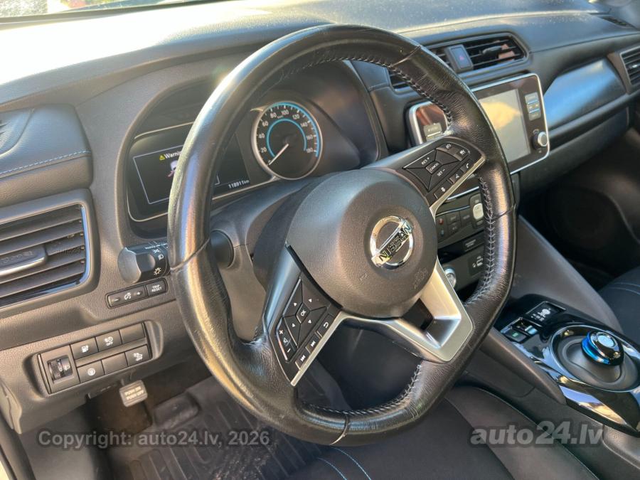Balts Nissan Leaf 2019 Rīga, ar dzinēja tilpumu 0.00 L un nobraukumu 121 tūkst. km par 9900 €, foto 17 vietnē AUTOMOTO.COM.LV