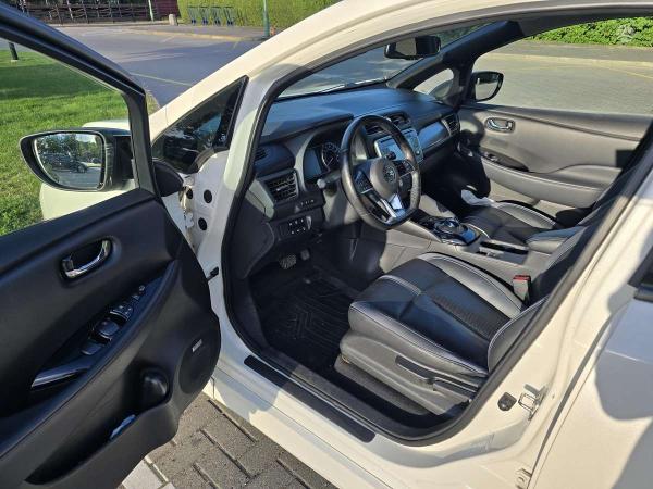Balts Nissan Leaf 2019 Klaipėda, ar dzinēja tilpumu 0.00 L un nobraukumu 47 tūkst. km par 13700 €, foto 4 vietnē AUTOMOTO.COM.LV