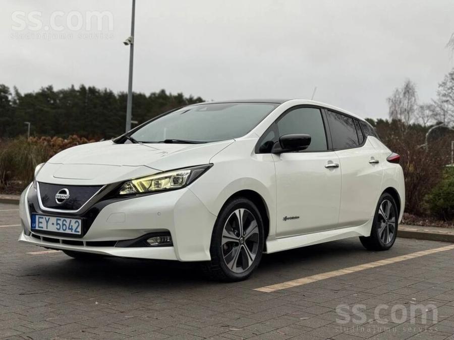 Balts Nissan Leaf 2019 Rīga, ar dzinēja tilpumu 0.00 L un nobraukumu 96 tūkst. km par 10900 €, foto 5 vietnē AUTOMOTO.COM.LV