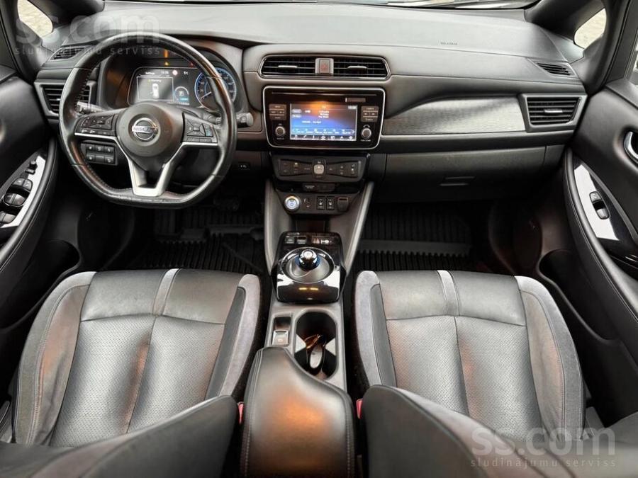 Balts Nissan Leaf 2019 Rīga, ar dzinēja tilpumu 0.00 L un nobraukumu 96 tūkst. km par 10900 €, foto 11 vietnē AUTOMOTO.COM.LV