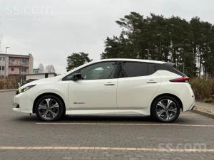Balts Nissan Leaf 2019 Rīga, ar dzinēja tilpumu 0.00 L un nobraukumu 96 tūkst. km par 10900 €, foto 15 vietnē AUTOMOTO.COM.LV
