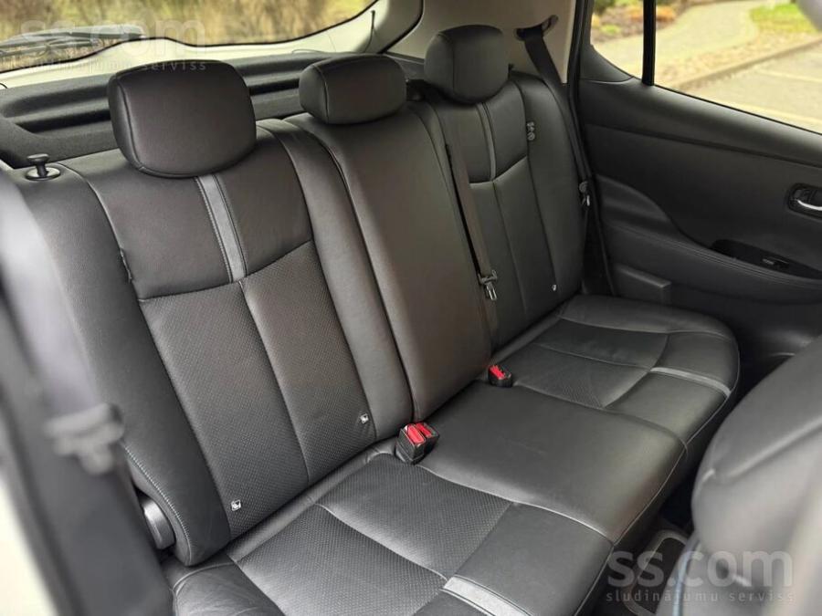 Balts Nissan Leaf 2019 Rīga, ar dzinēja tilpumu 0.00 L un nobraukumu 96 tūkst. km par 10900 €, foto 16 vietnē AUTOMOTO.COM.LV