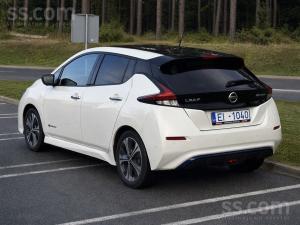 Balts Nissan Leaf 2019 Rīga, ar dzinēja tilpumu 0.00 L un nobraukumu 73 tūkst. km par 12950 €, foto 7 vietnē AUTOMOTO.COM.LV