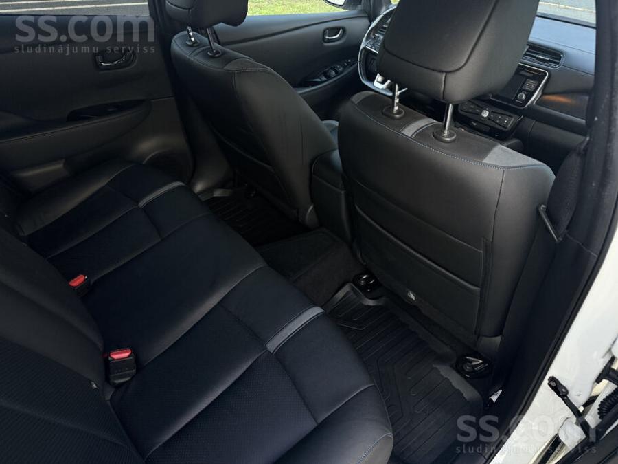 Balts Nissan Leaf 2019 Rīga, ar dzinēja tilpumu 0.00 L un nobraukumu 73 tūkst. km par 12950 €, foto 12 vietnē AUTOMOTO.COM.LV