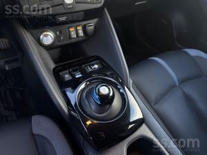 Balts Nissan Leaf 2019 Rīga, ar dzinēja tilpumu 0.00 L un nobraukumu 73 tūkst. km par 12950 €, foto 18 vietnē AUTOMOTO.COM.LV