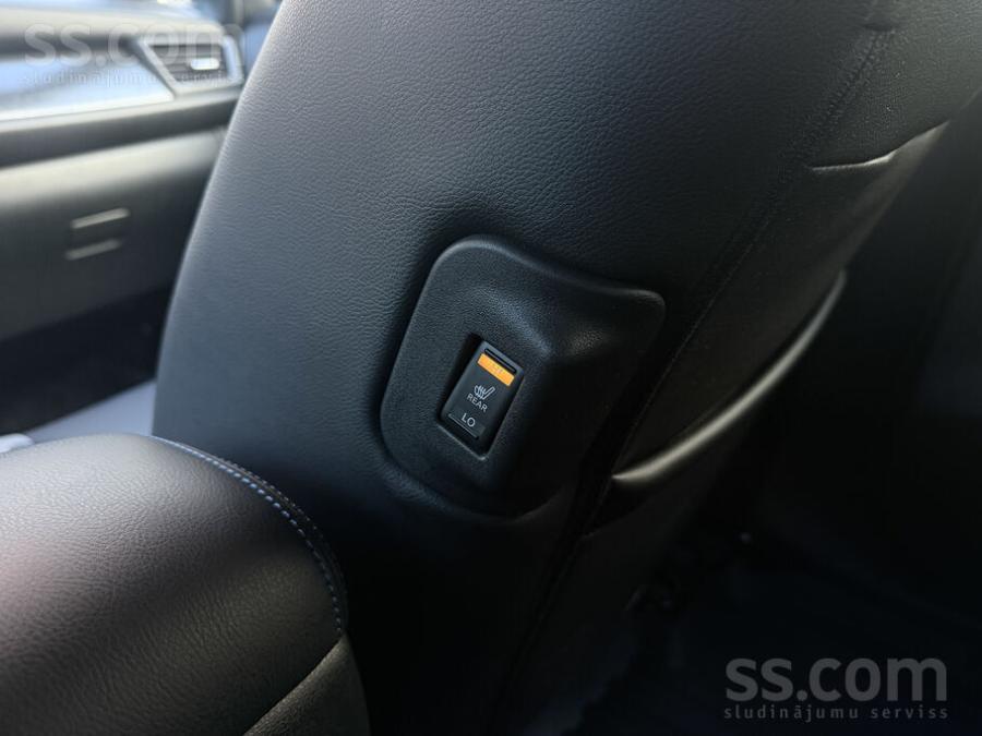 Balts Nissan Leaf 2019 Rīga, ar dzinēja tilpumu 0.00 L un nobraukumu 73 tūkst. km par 12950 €, foto 24 vietnē AUTOMOTO.COM.LV