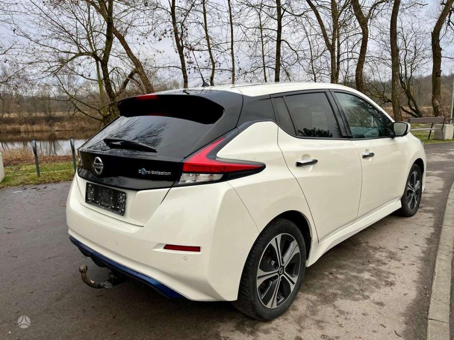 Balts Nissan Leaf 2020 Tauragė, ar dzinēja tilpumu 0.00 L un nobraukumu 189 tūkst. km par 9900 €, foto 8 vietnē AUTOMOTO.COM.LV