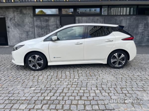 Balts Nissan Leaf 2020 Tallina, ar dzinēja tilpumu 0.00 L un nobraukumu 49 tūkst. km par 13990 €, foto 2 vietnē AUTOMOTO.COM.LV