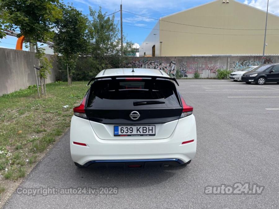 Balts Nissan Leaf 2020 Tallina, ar dzinēja tilpumu 0.00 L un nobraukumu 88 tūkst. km par 14000 €, foto 4 vietnē AUTOMOTO.COM.LV