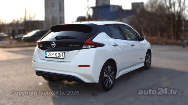 White Nissan Leaf 2020 in Tallinn, with an engine capacity of 0.00 L and mileage of 57 thousand km for 12500 €, photo 4 on AUTOMOTO.COM.LV