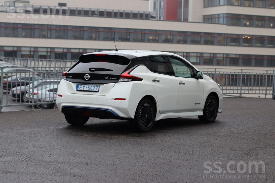 Balts Nissan Leaf 2020 Rīga, ar dzinēja tilpumu 0.00 L un nobraukumu 214 tūkst. km par 12180 €, foto 5 vietnē AUTOMOTO.COM.LV