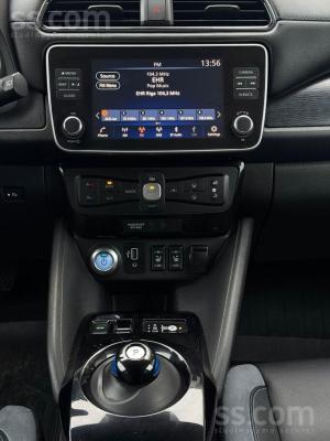 Balts Nissan Leaf 2020 Rīga, ar dzinēja tilpumu 0.00 L un nobraukumu 214 tūkst. km par 12180 €, foto 13 vietnē AUTOMOTO.COM.LV